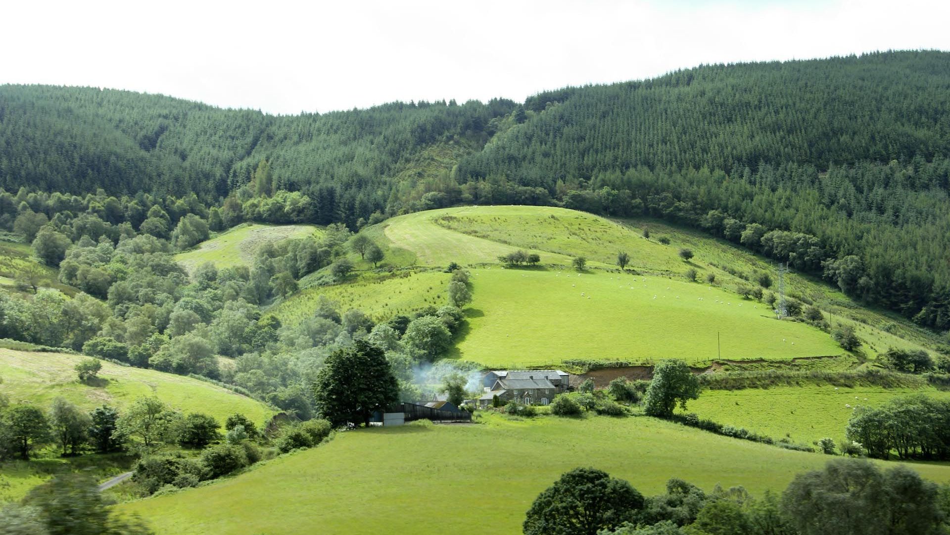 Top 7 Best Places To Visit In Wales | Travelholicq