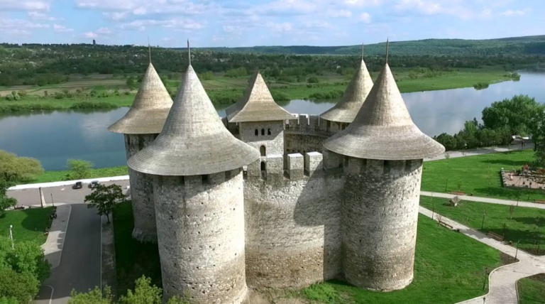 Beautiful Places To Visit In Moldova | Travelholicq