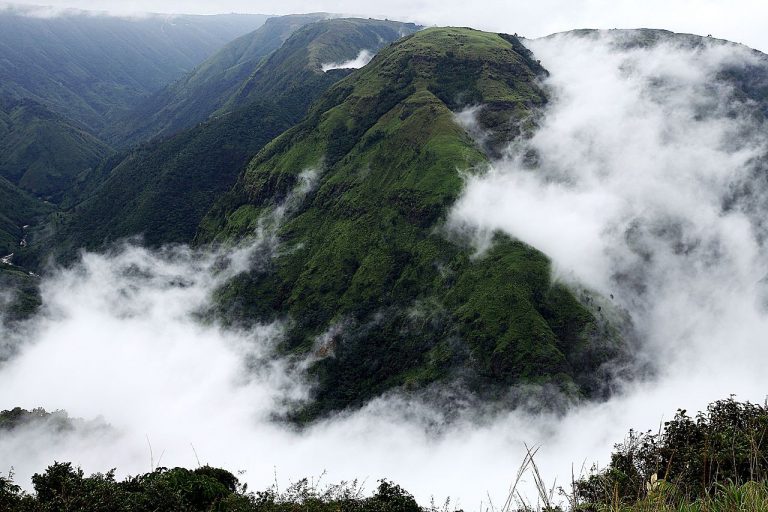 Places To Visit In Meghalaya’s East Khasi Hills | Travelholicq